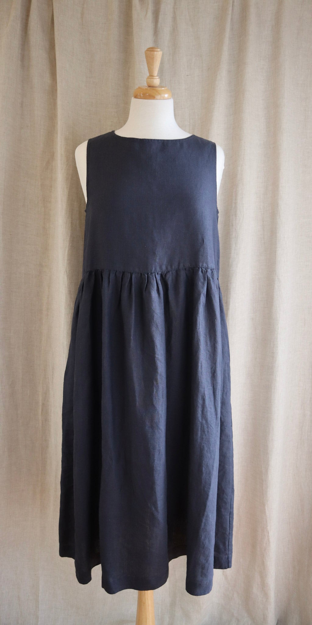 Sleeveless Dress – Zolena Home